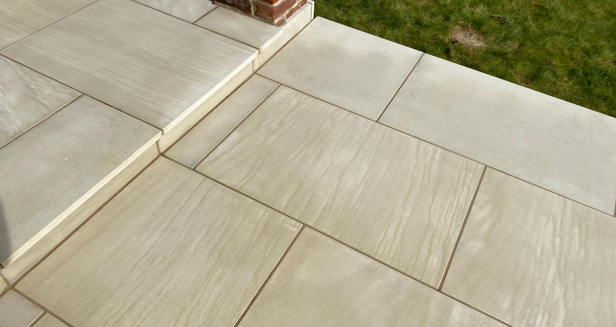 How to remove paint from stone paving - Rob Parker's Best